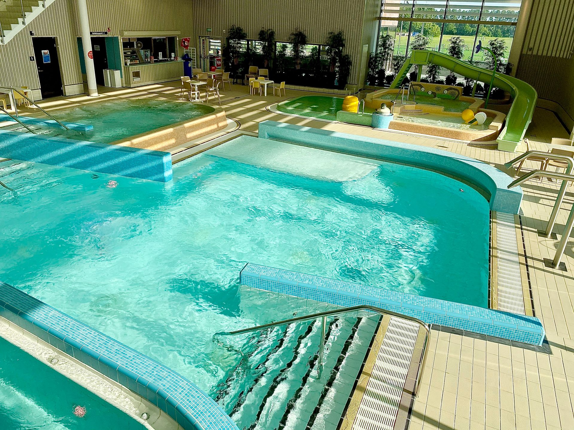 Familjebad Kungsbacka badhus – Medley