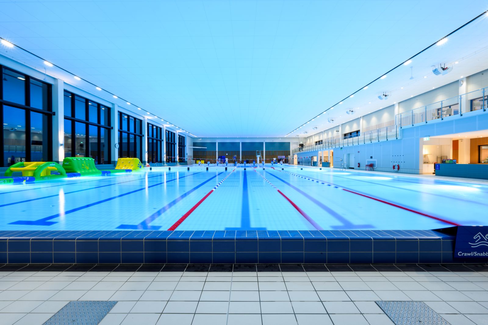 Bad i Täby simhall – Medley